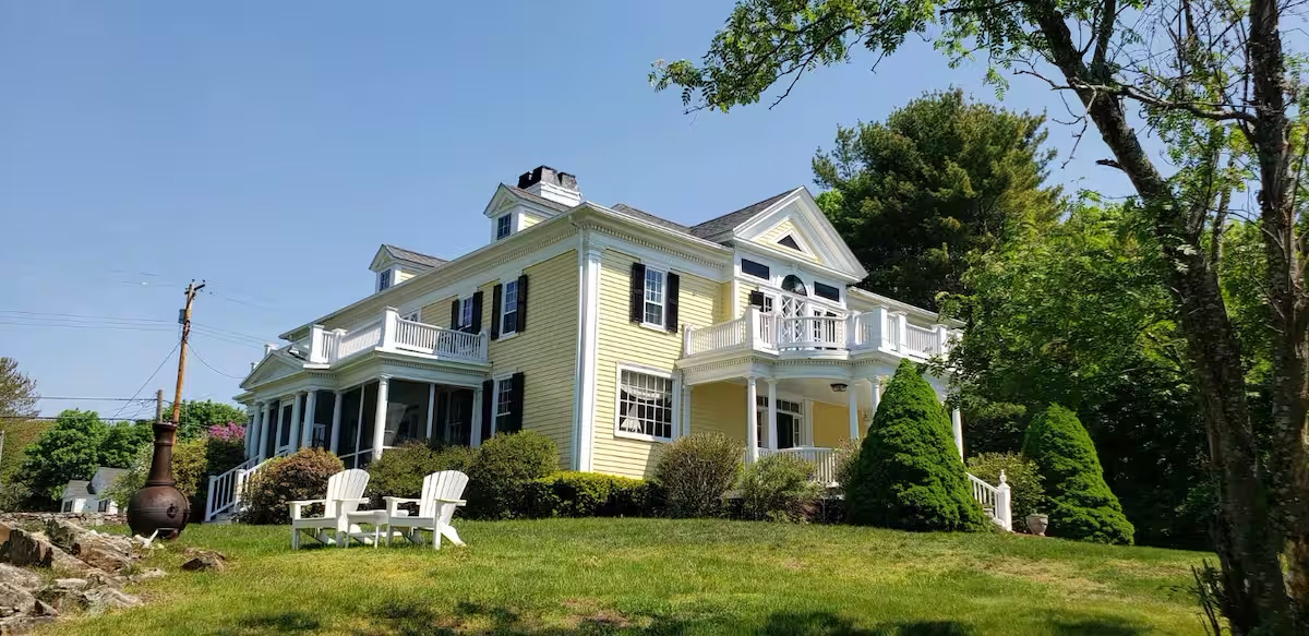 Robin Hill - Rivers By The Sea